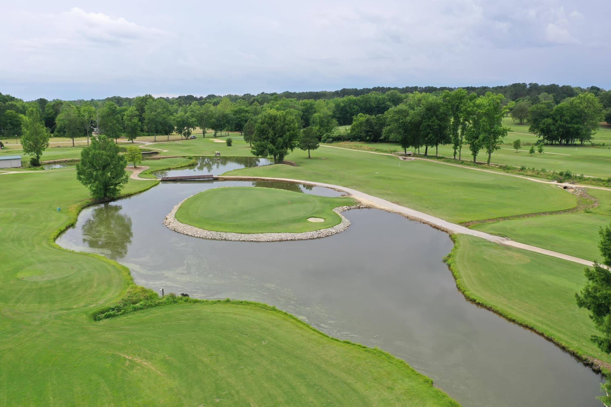 GOLF COURSE